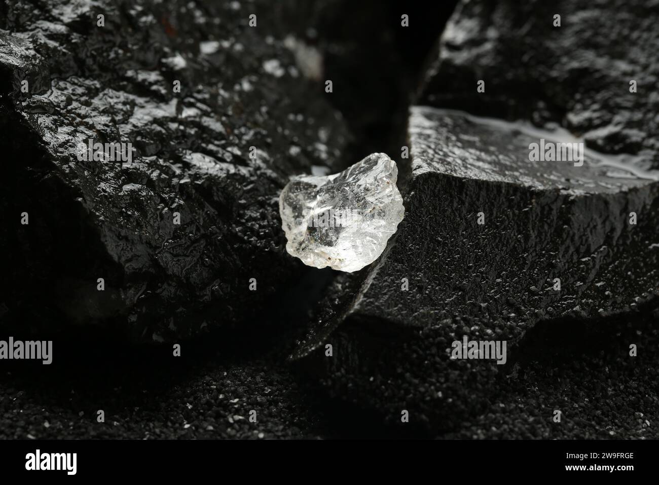 Rough uncut diamond hi-res stock photography and images - Alamy