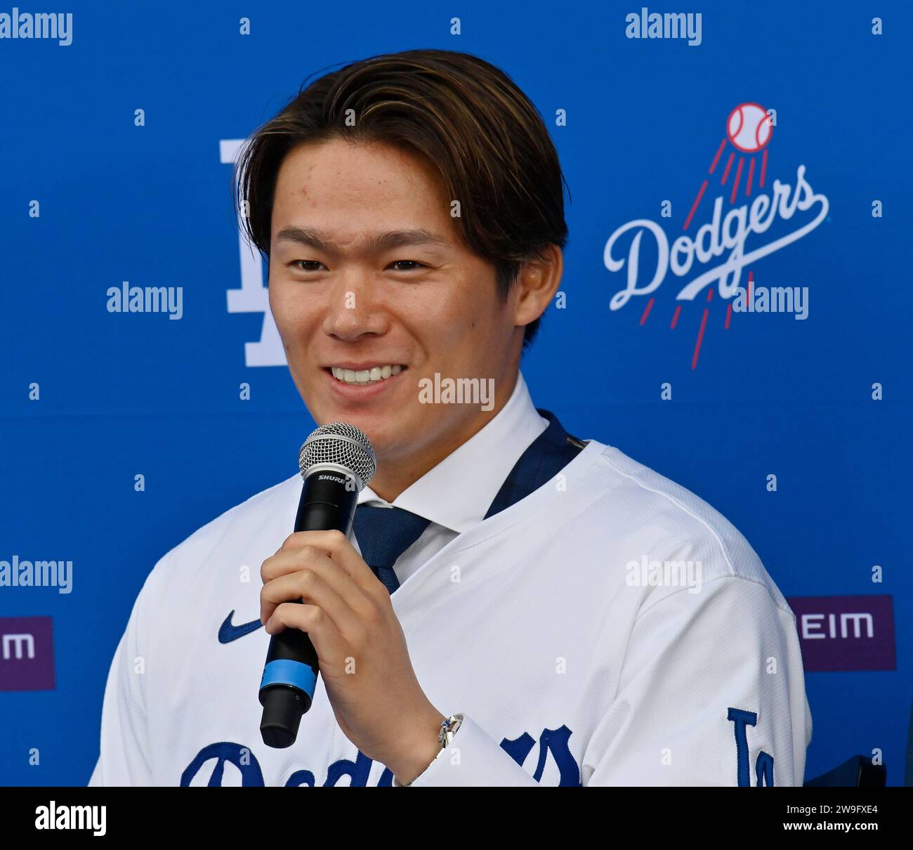 Los Angeles, United States. 27th Dec, 2023. Newly signed Yoshinobu ...