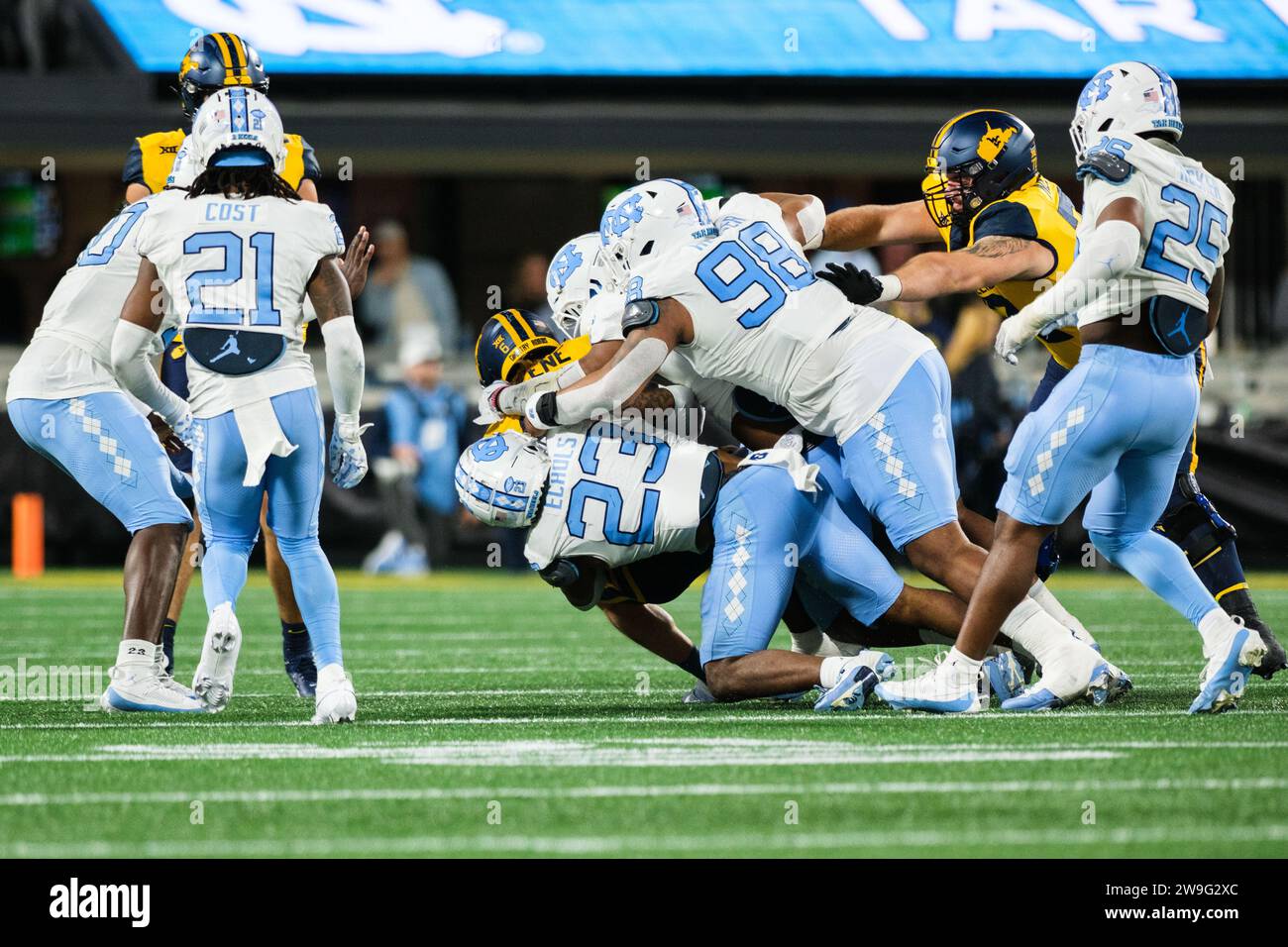 Charlotte, North Carolina, USA. 27th Dec, 2023. West Virginia ...