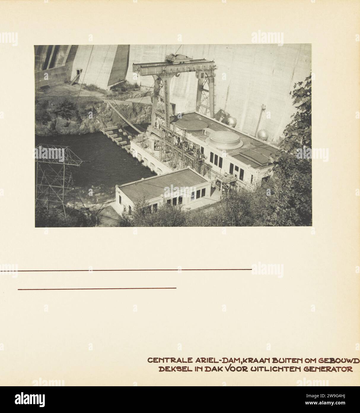 Ariel Dam, Washington [state], United States: Kraan, 1936 photograph ...