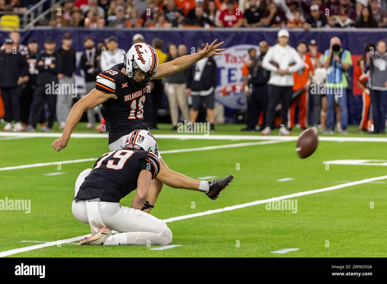 HOUSTON, TX - DECEMBER 27: Oklahoma State Cowboys place kicker Alex ...