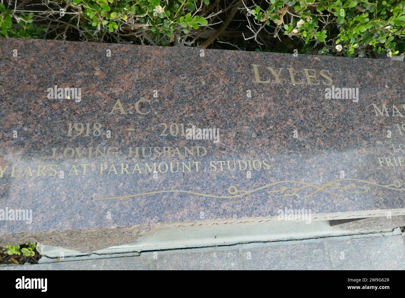 Los Angeles, California, USA 27th December 2023 Producer A.C. Lyles Grave Bench at Pierce ...