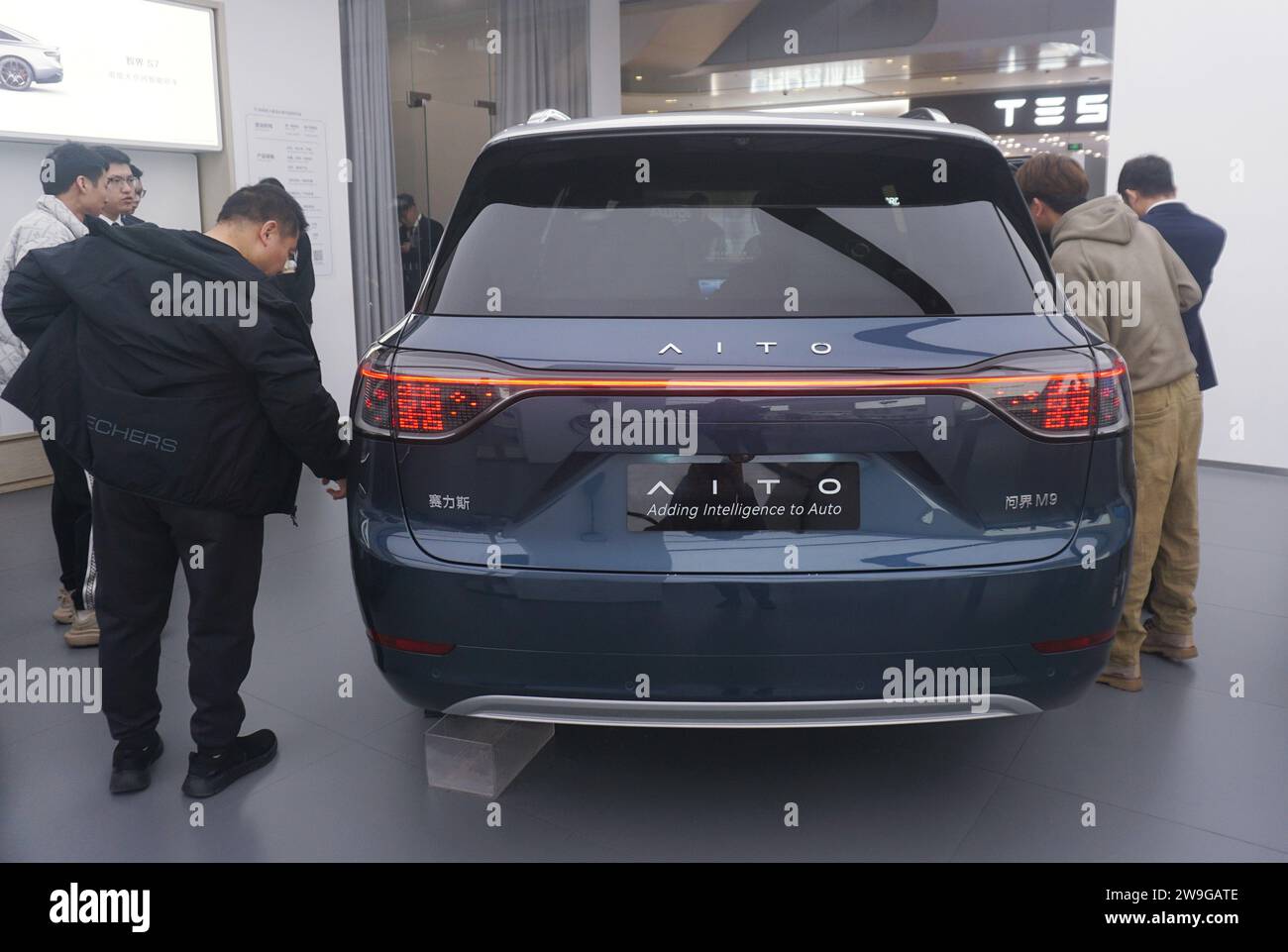 HANGZHOU, CHINA - DECEMBER 28, 2023 - Citizens visit a AITO M9 in a Huawei store in Hangzhou ...