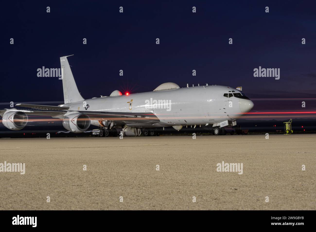 A U.S. Navy Boeing E-6B Mercury awaits takeoff at Vandenberg Space ...