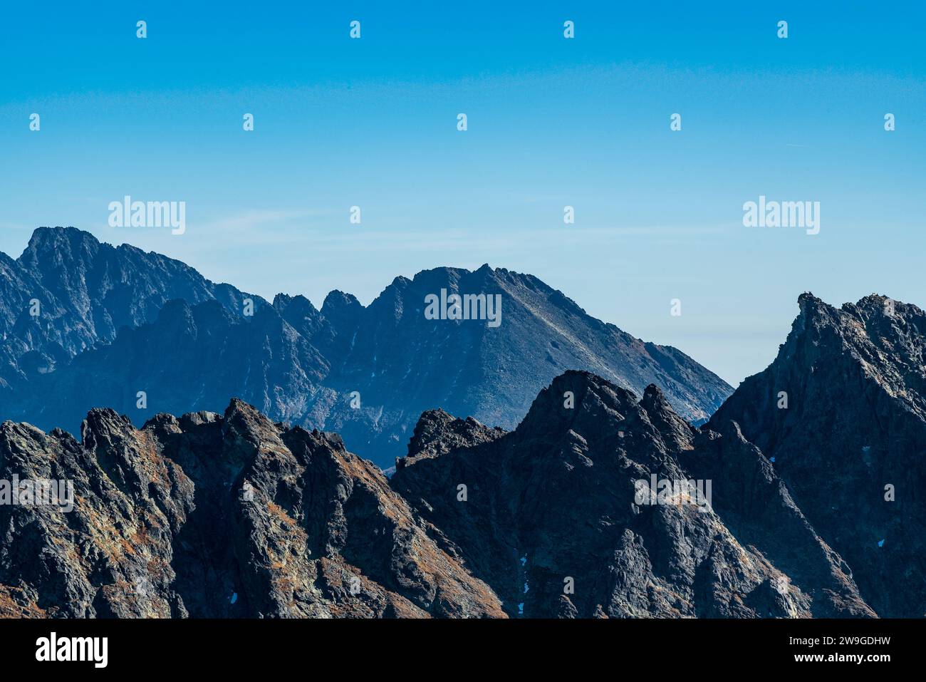 Mountaineerging hi-res stock photography and images - Alamy