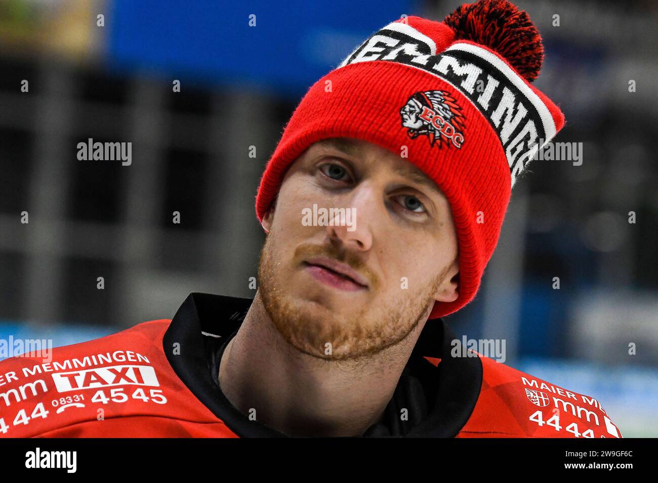 Memmingen, Deutschland. 22nd Dec, 2023. 22.12.2023, Eissporthalle am ...