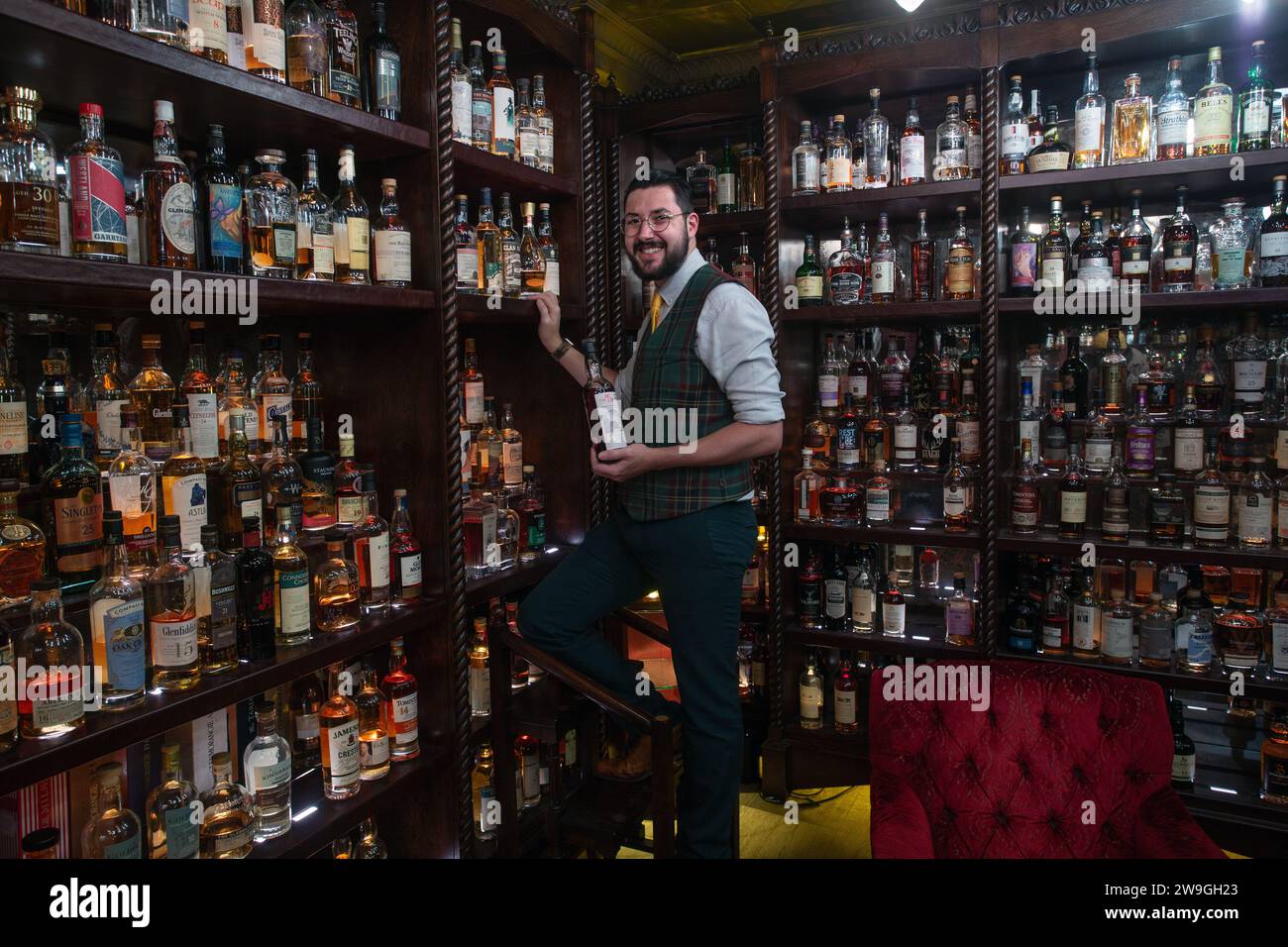 Whiskytasting hi-res stock photography and images - Alamy