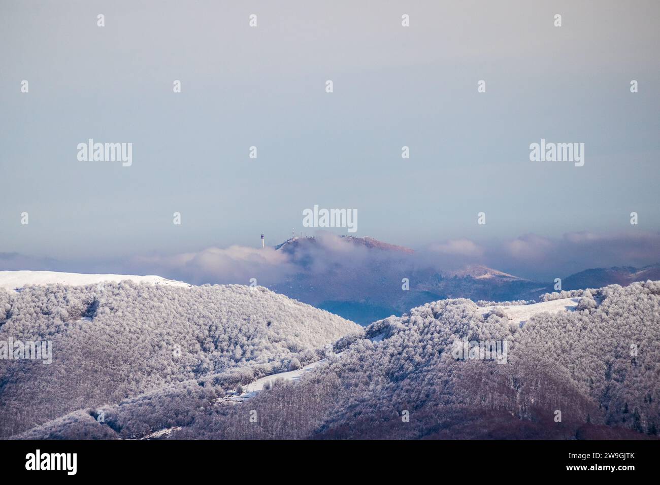 The beauty of untouched wilderness showcased in a panoramic mountain spectacle Stock Photo - Alamy