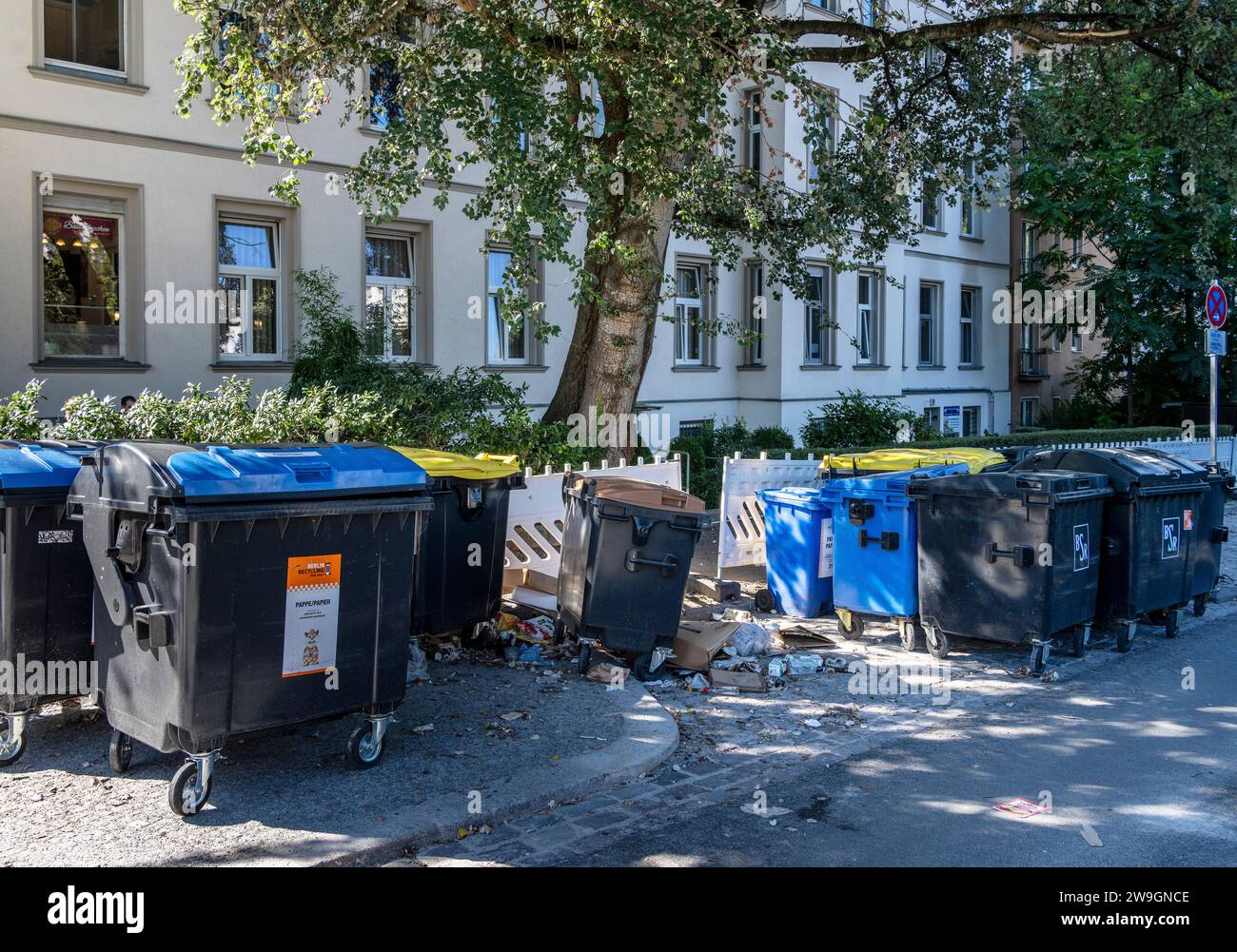 Plastikfiolie hi-res stock photography and images - Alamy