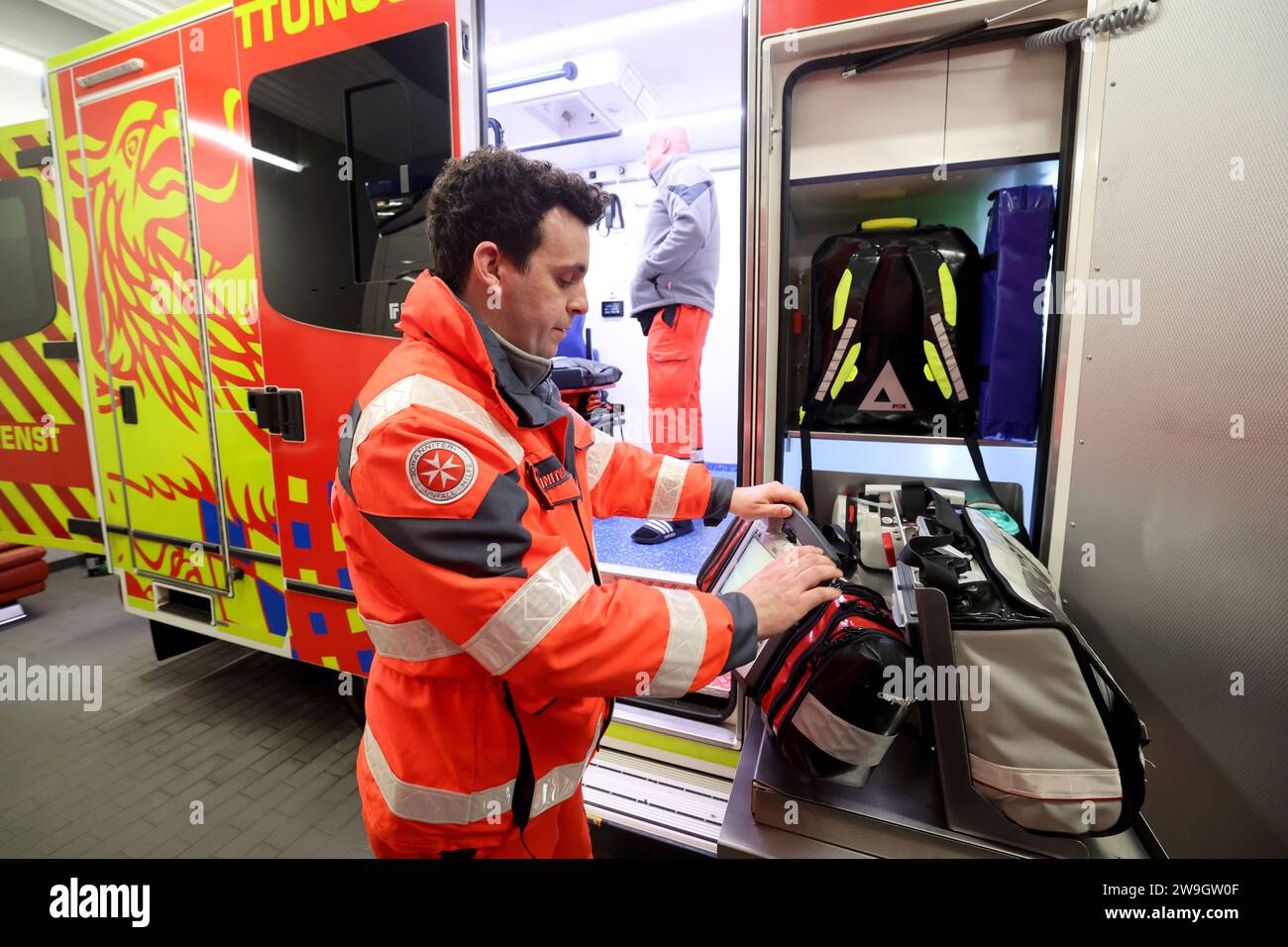 Rostock, Germany. 28th Dec, 2023. Christian Manshen, emergency ...