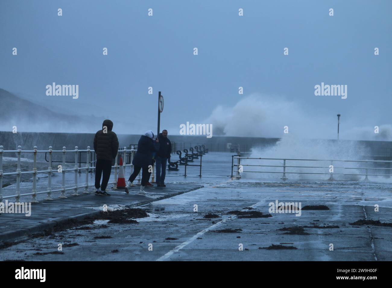 Aberystwyth Wales UK weather 28th December 2023. Storm Gerrit hits ...