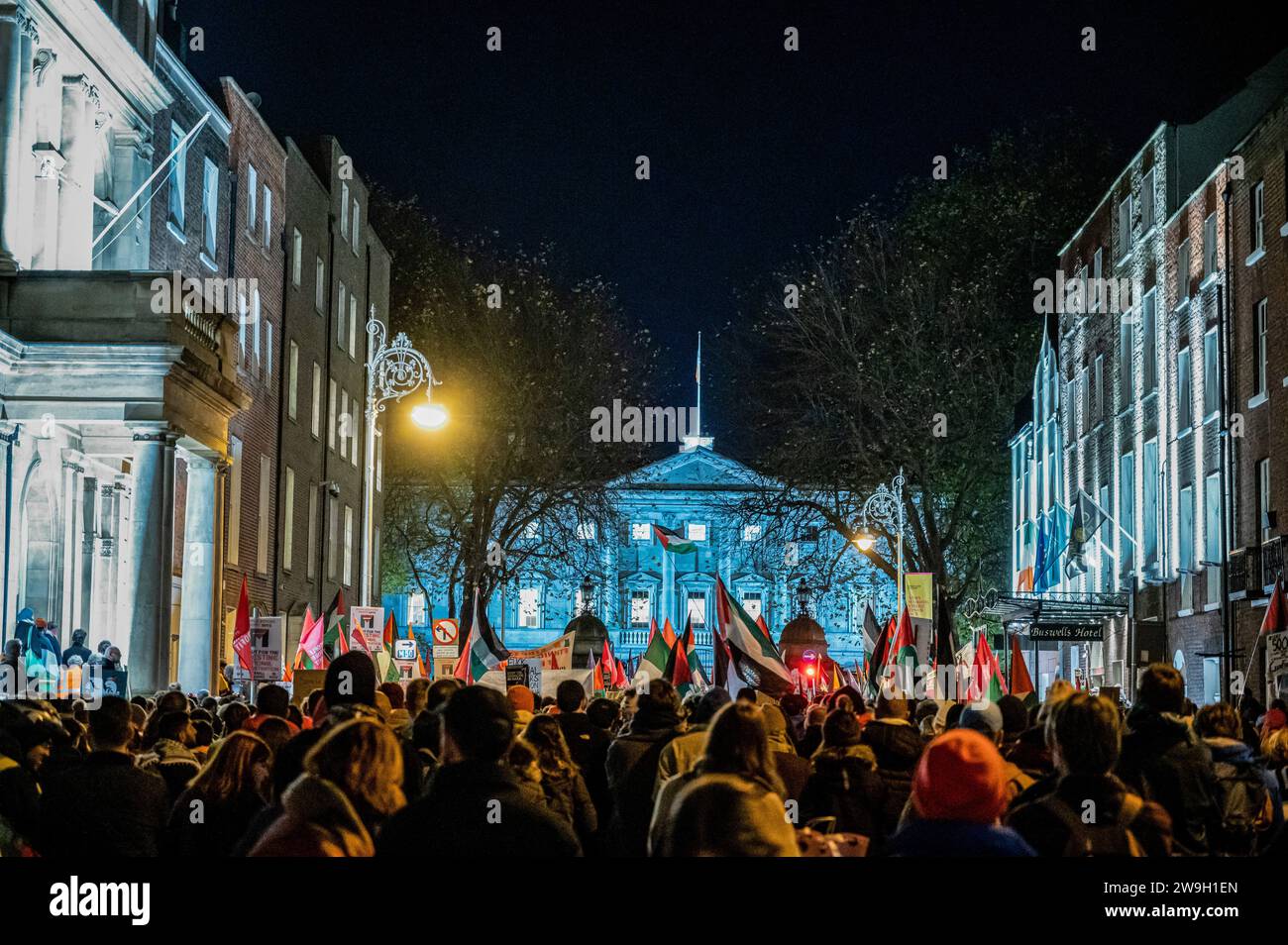 Dublin, Ireland. 15th Nov, 2023. A large crowd of protesters raises ...