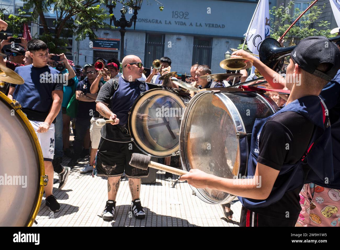 BUENOS AIRES - In front of the Ministry of Justice stricking workers ...