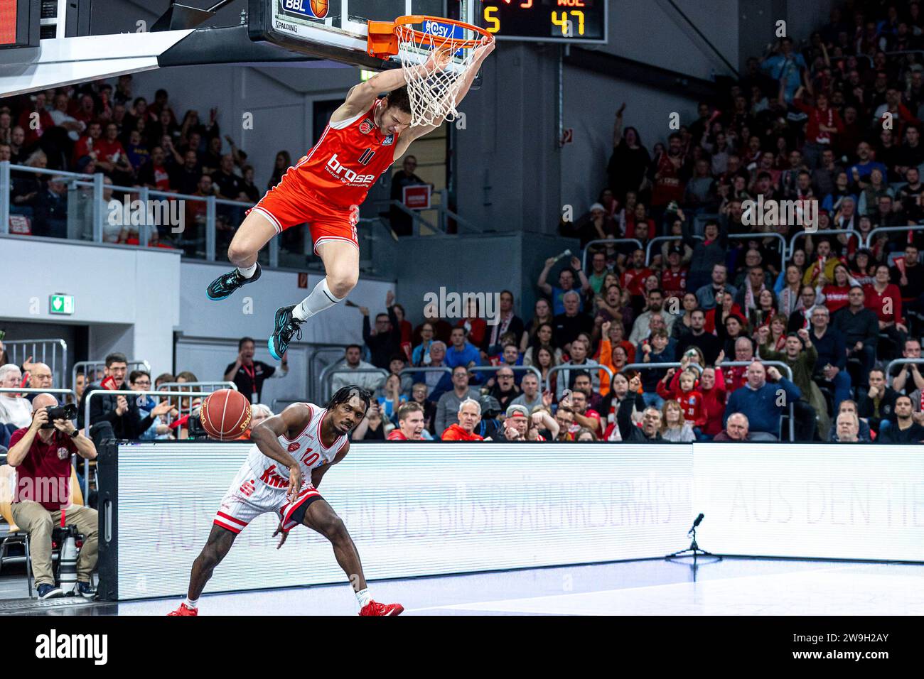 Darius perry wuerzburg baskets hi-res stock photography and images - Alamy