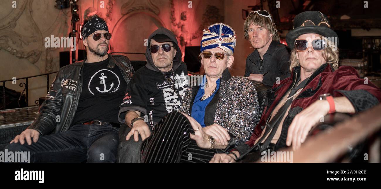 Mickie Krause mit Ruettmuss ... die Band mit PEPP - Rainer Elute Kind ...