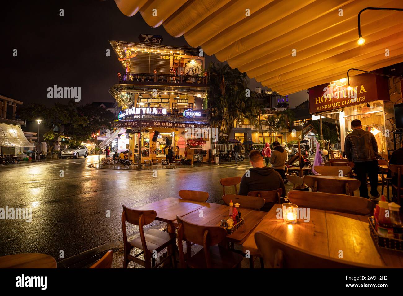 Night hue hi-res stock photography and images - Alamy