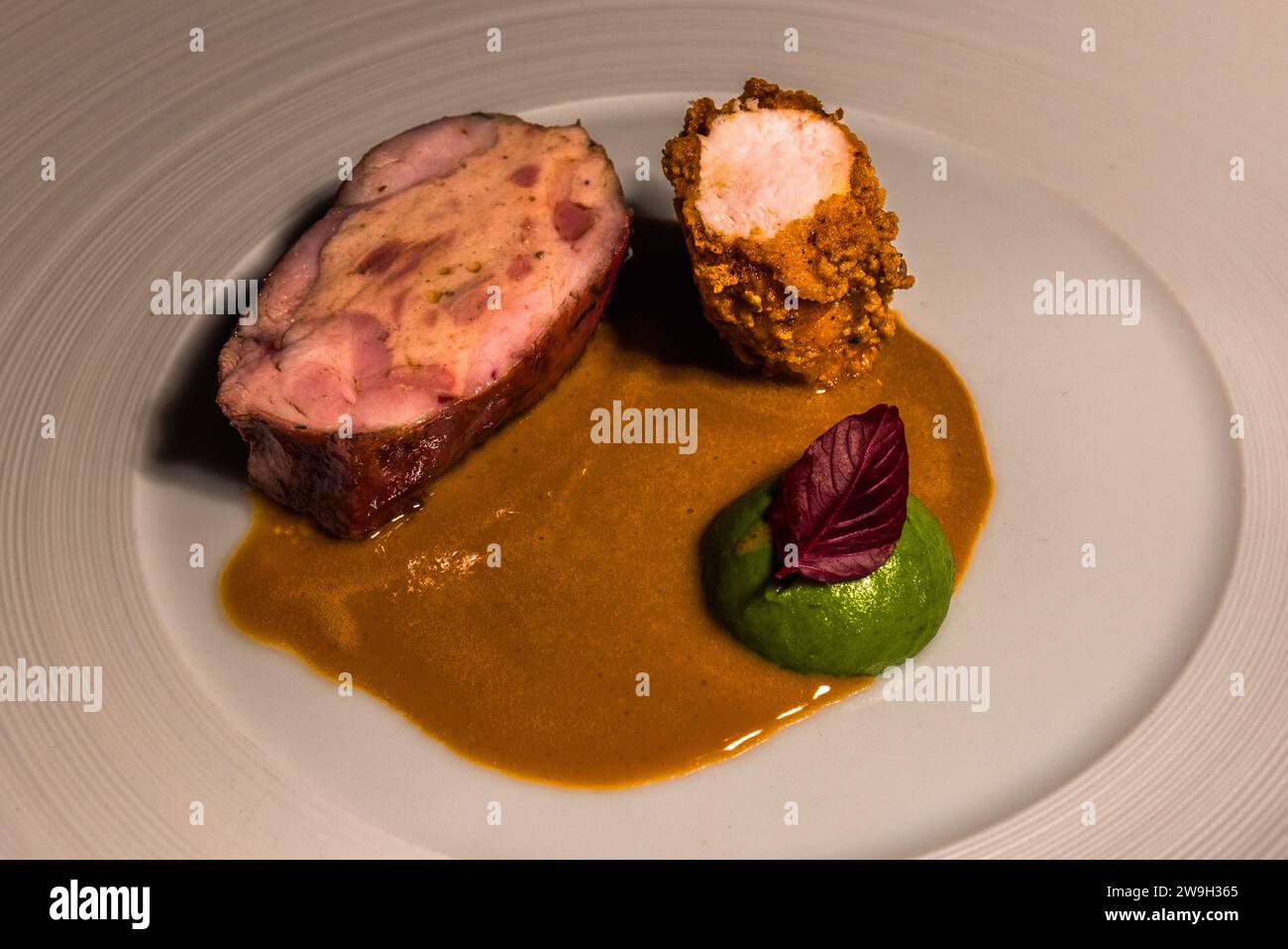 Noni mode hi-res stock photography and images - Alamy