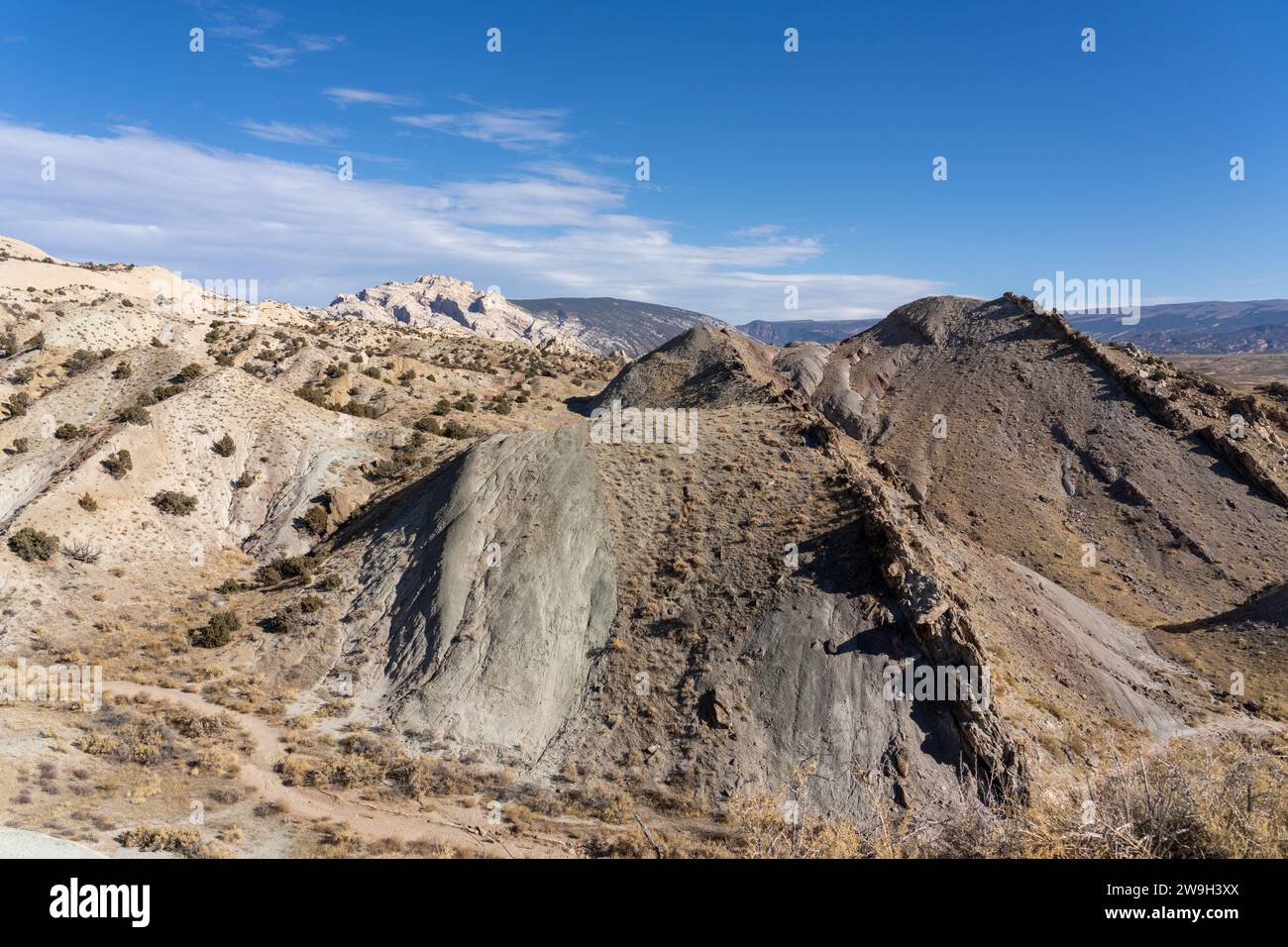 Morrison Formation sandstone, Split Mountain & anticline ridges in ...