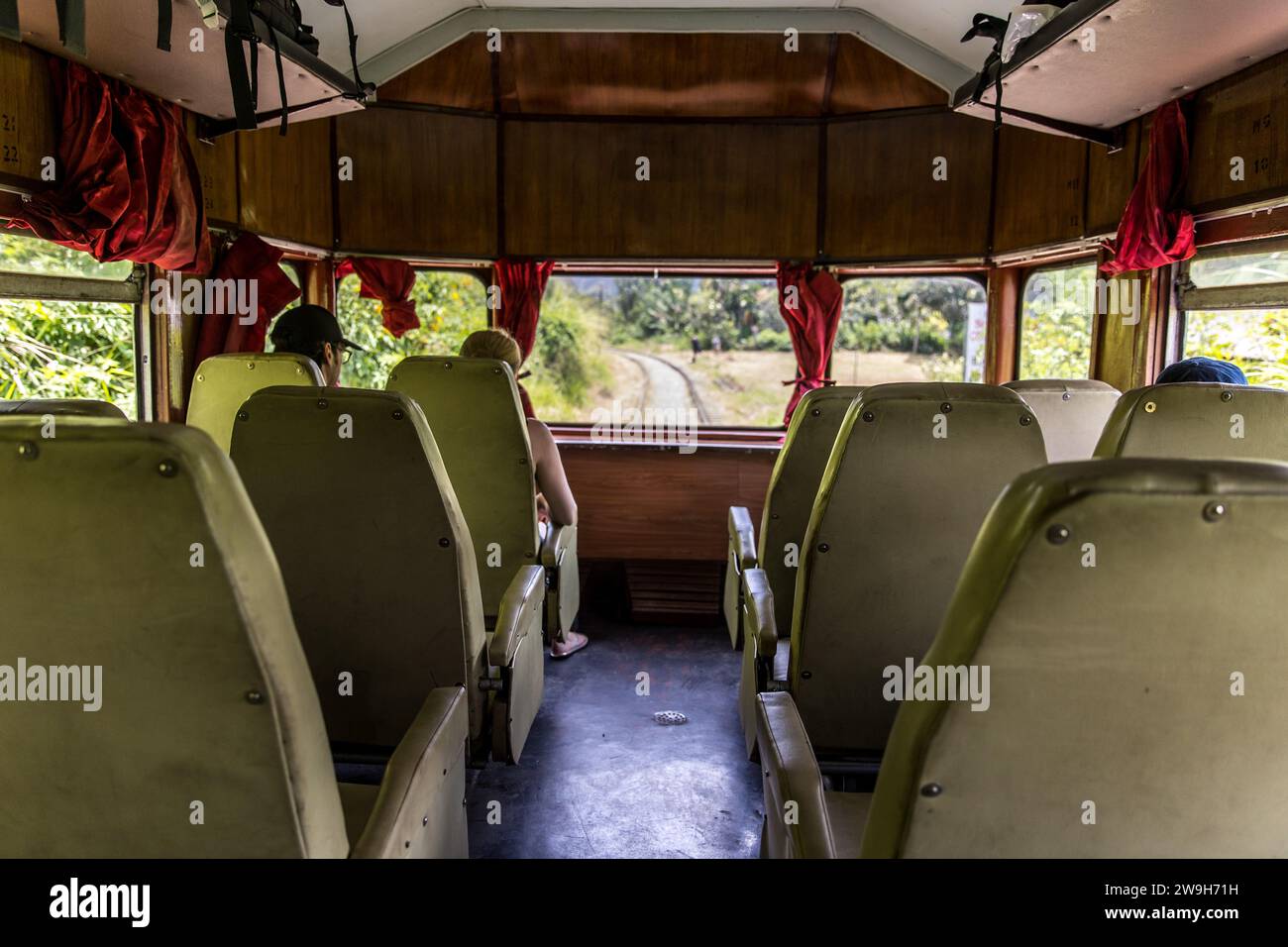 Colombo to Kandy train journey, view inside old style train Stock Photo ...