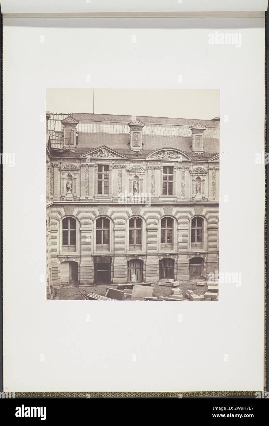 Facade north louvre hi-res stock photography and images - Alamy