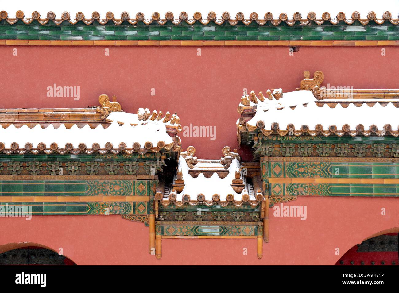 On the axis of the palace hi-res stock photography and images - Alamy