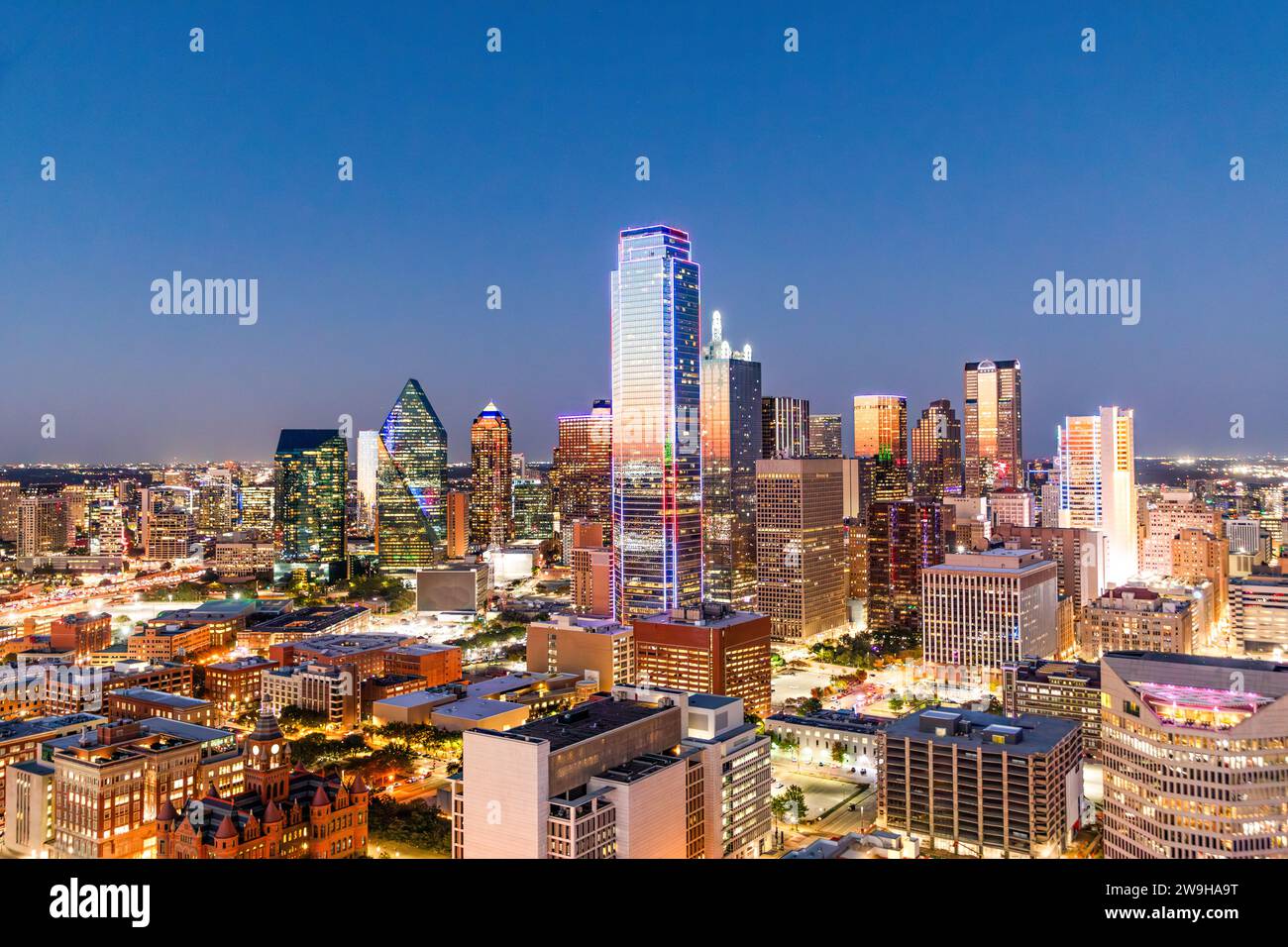 skyline of Dallas by night, Texas, USA Stock Photo - Alamy