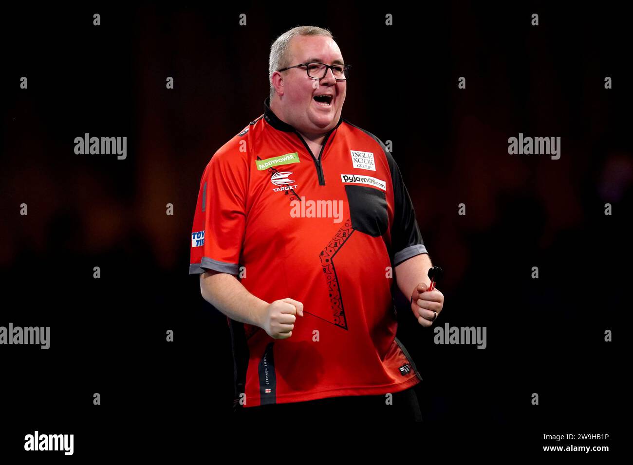 Stephen Bunting celebrates defeating Florian Hempel on day eleven of ...