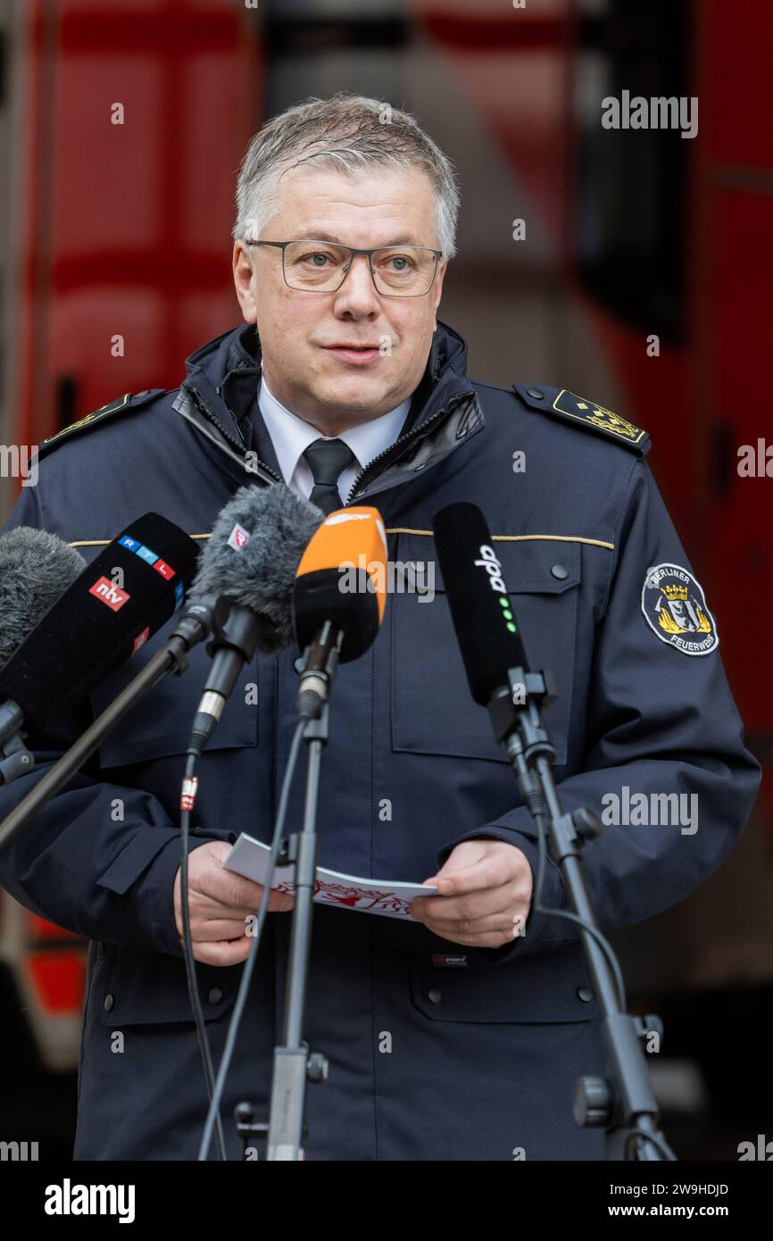 28.12.2023,Berlin,GER, - Pressekonferenz der Berliner Feuerwehr zum ...