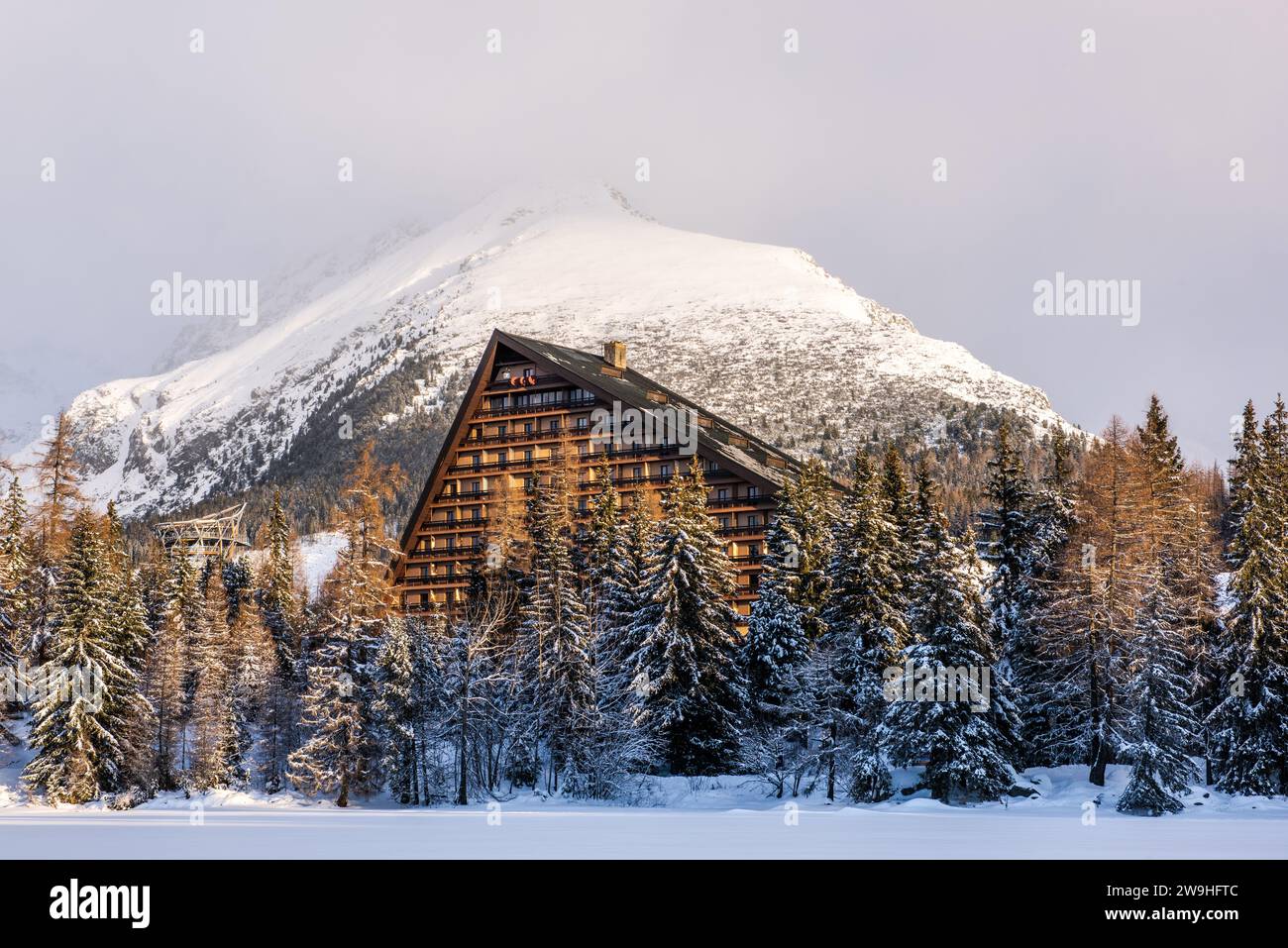 Strbske pleso picturesque mountain lake, top winter tourist destination ...