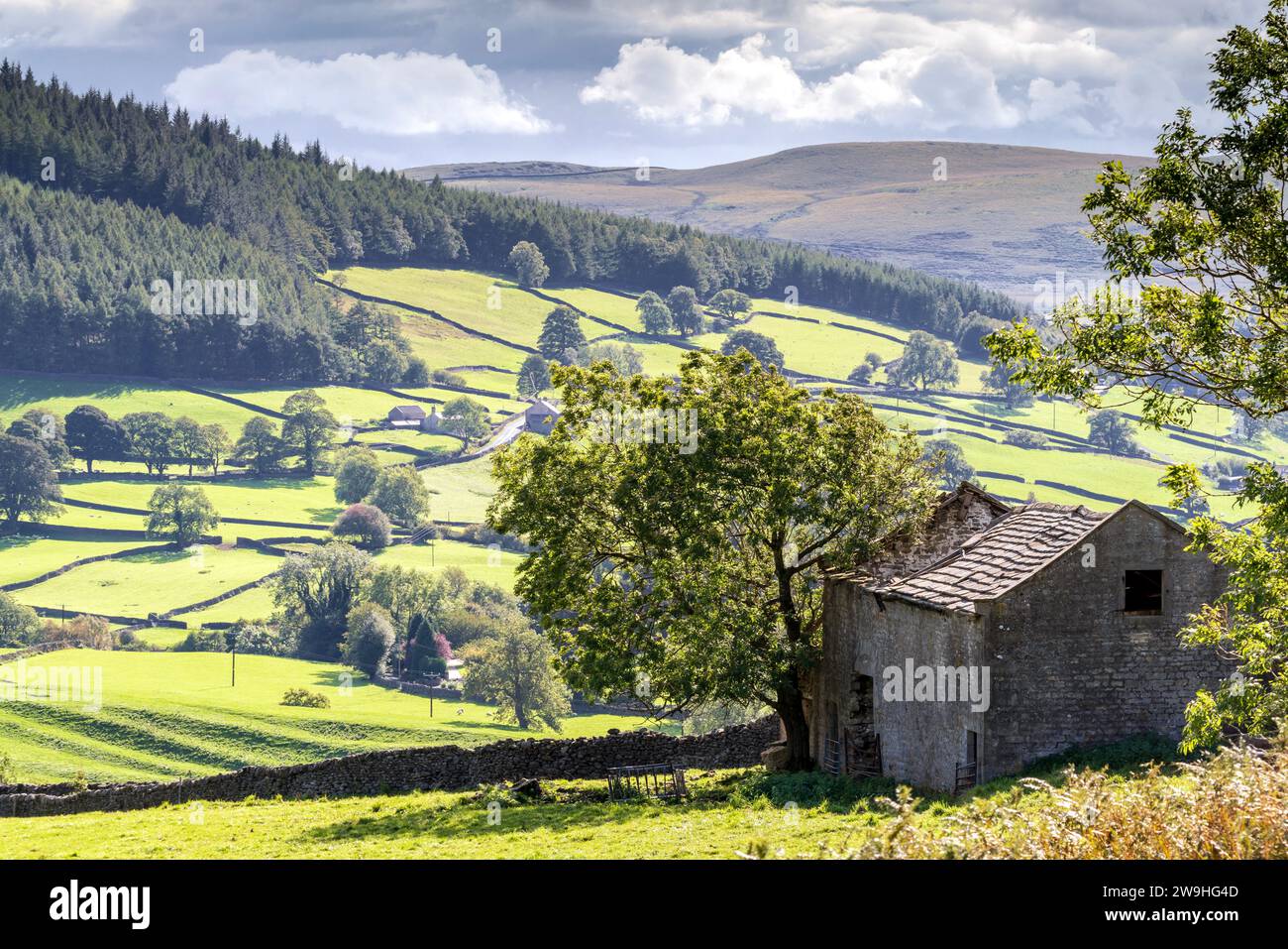 The farming hamlet of Howgill on the lower slopes of Simon's Seat in ...