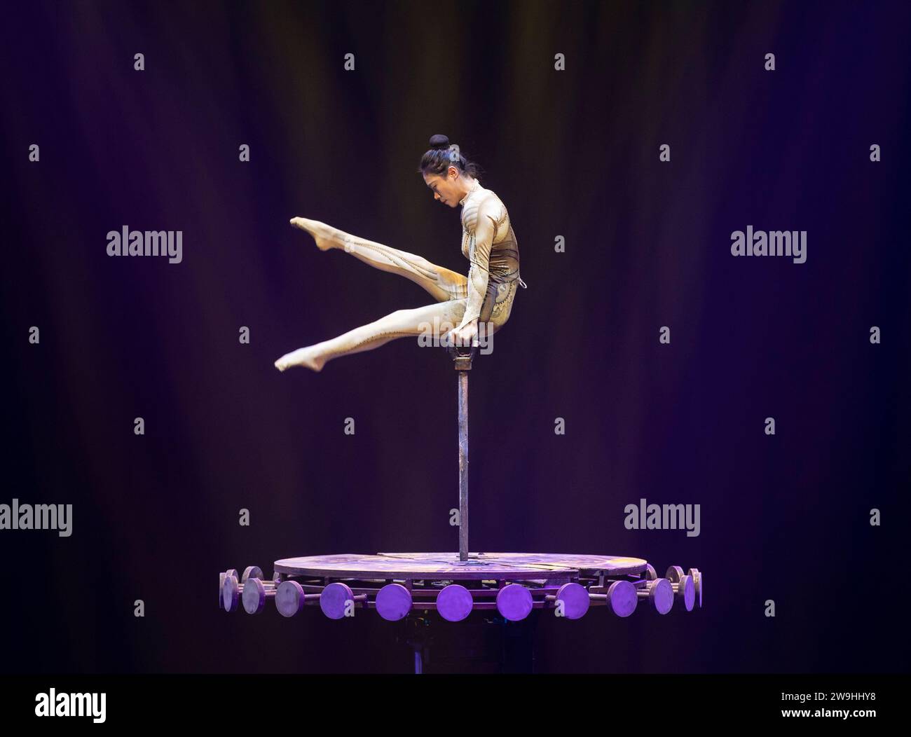 Stuttgart, Germany. 28th Dec, 2023. Acrobat Wang Mengchen of China's ...