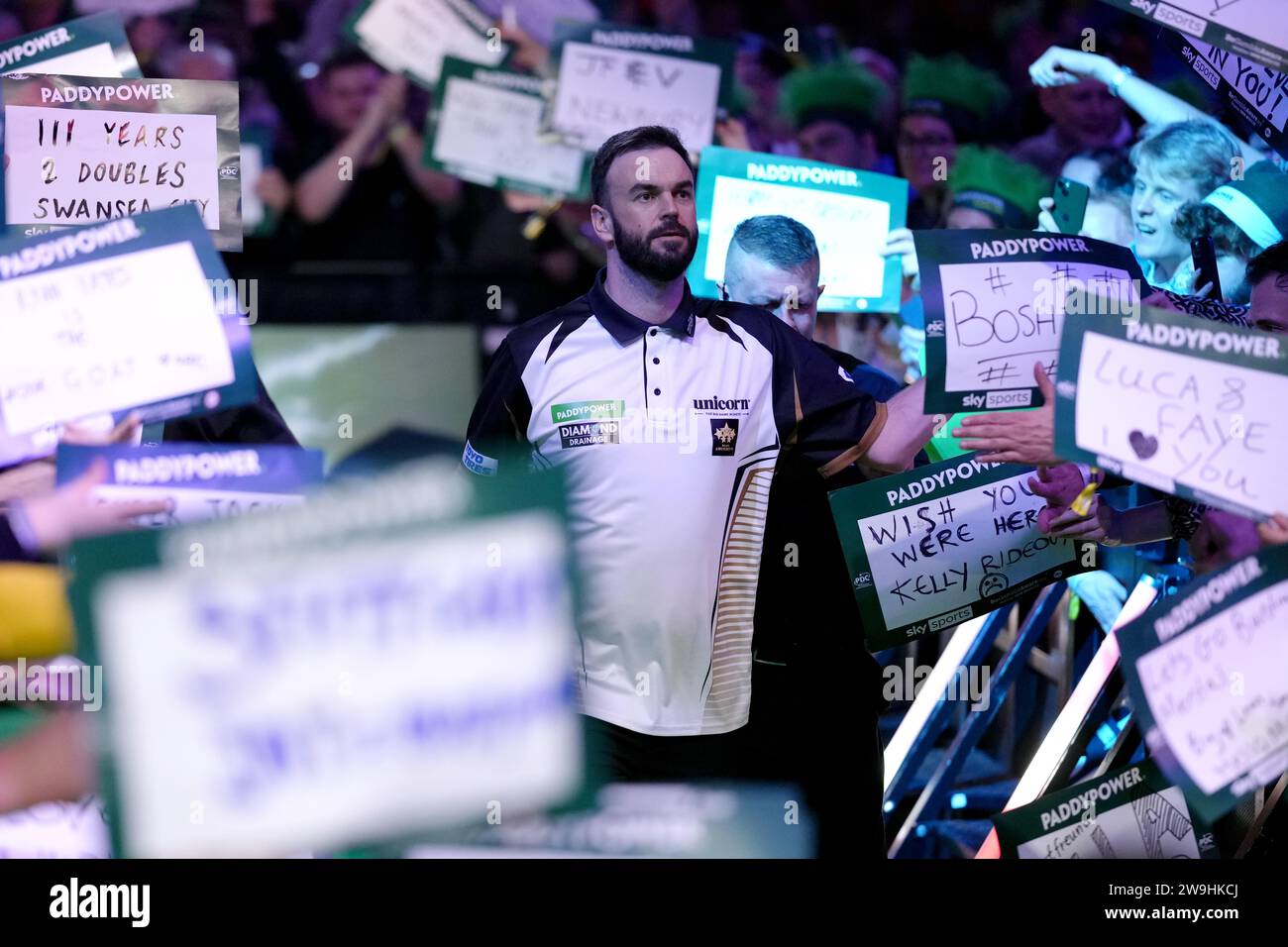 Ross Smith before his match against Chris Dobey on day eleven of the ...