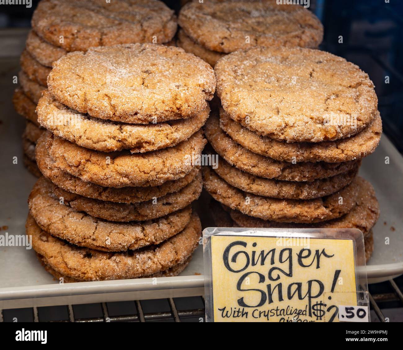 Seattles iconic downtown attraction hi-res stock photography and images ...