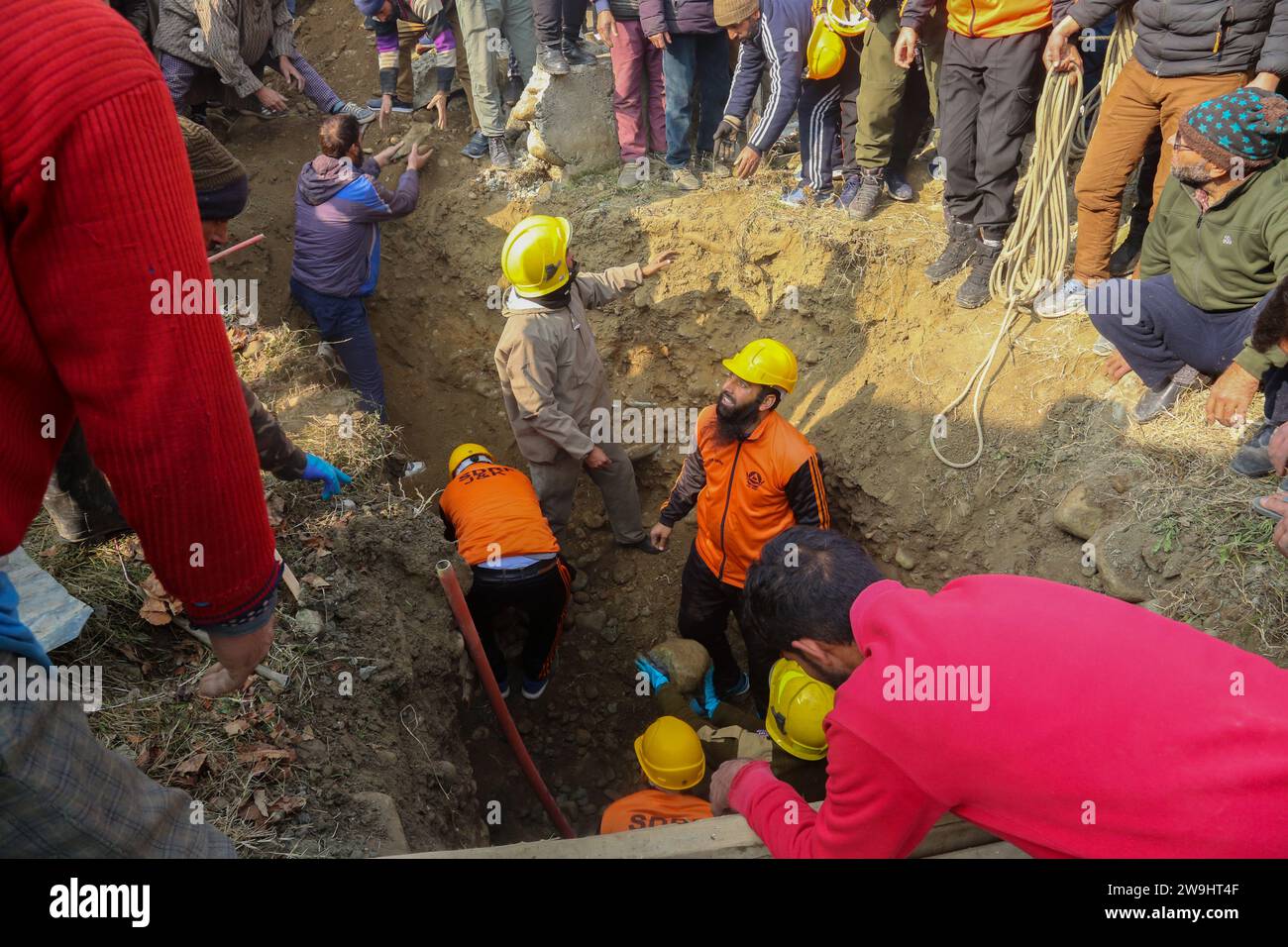 The State Disaster Response Force (SDRF) team works on the rescue of a ...