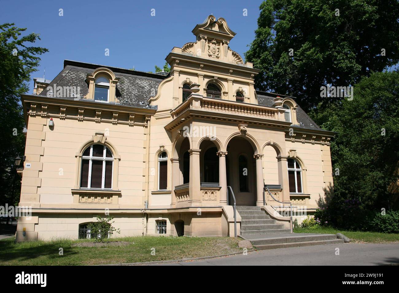 Hochzeit von Bushido 33 / Anis Mohamed Youssef Ferchichi und seine ...