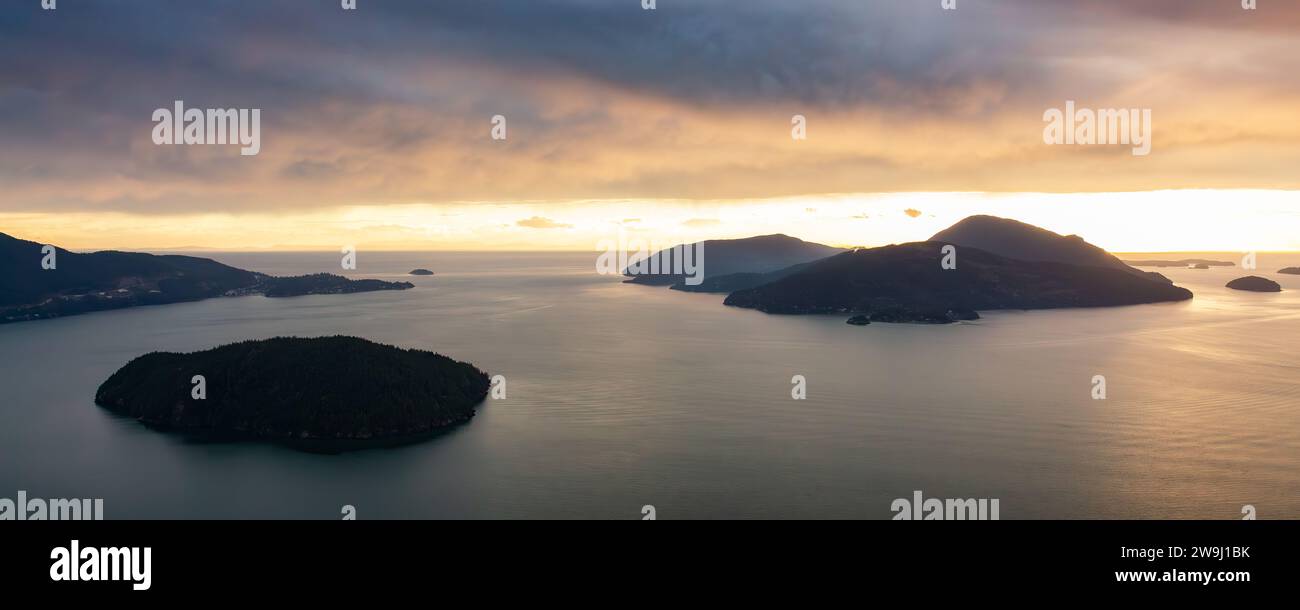 Islands in Howe Sound, West Coast of Pacific Ocean. Dramatic Sunset Sky ...