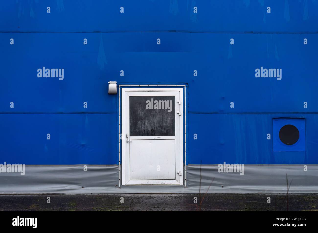 Exterior wall of sports hall hi-res stock photography and images - Alamy