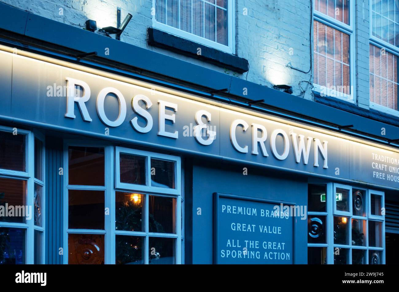 Rose & Crown Pub in Liverpool Stock Photo - Alamy