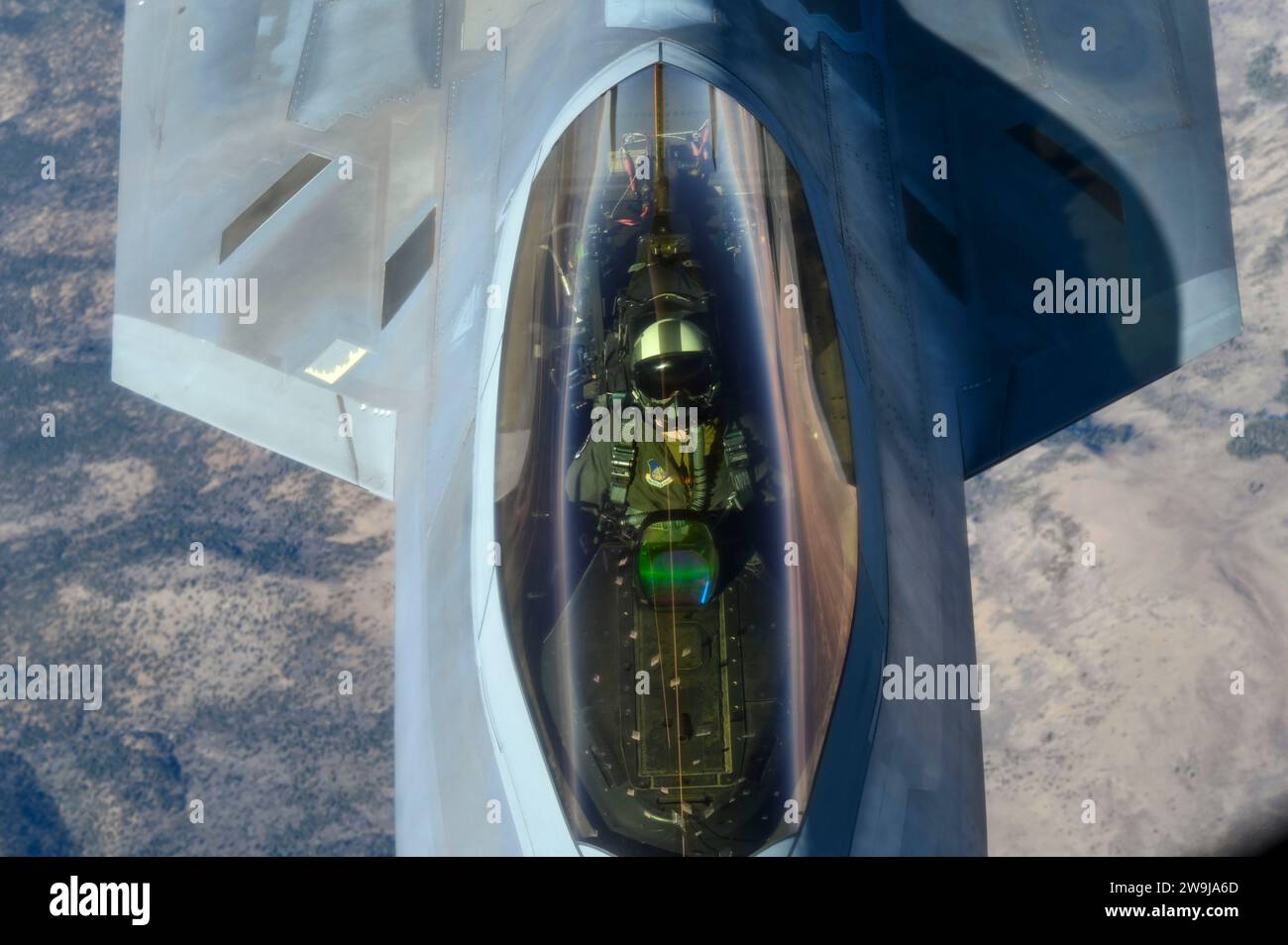 F22 raptor cockpit hi-res stock photography and images - Alamy