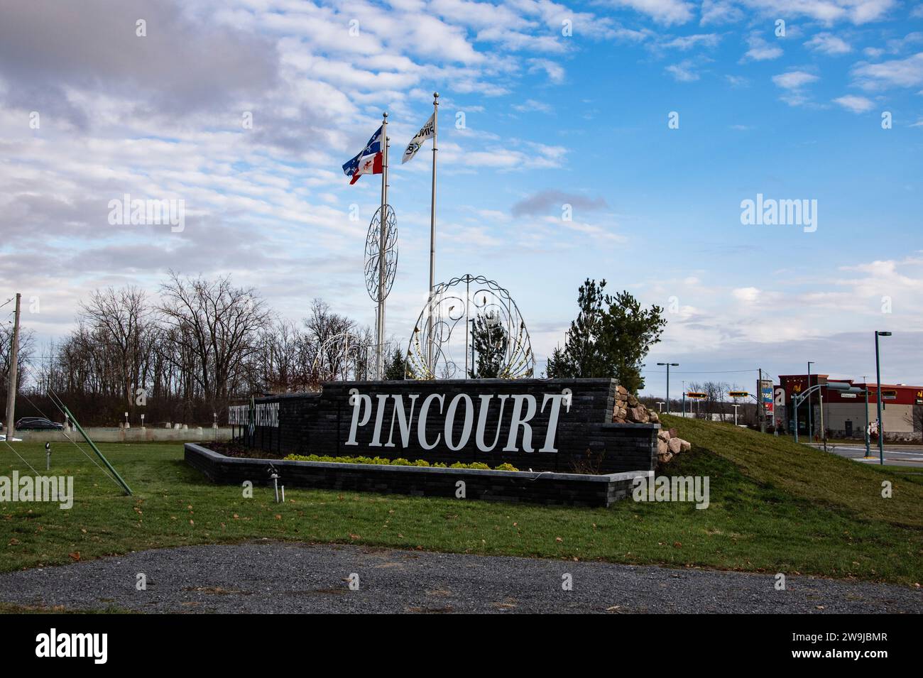 Welcome to the town of Pincourt sign on Boulevard Cardinal-Leger in ...