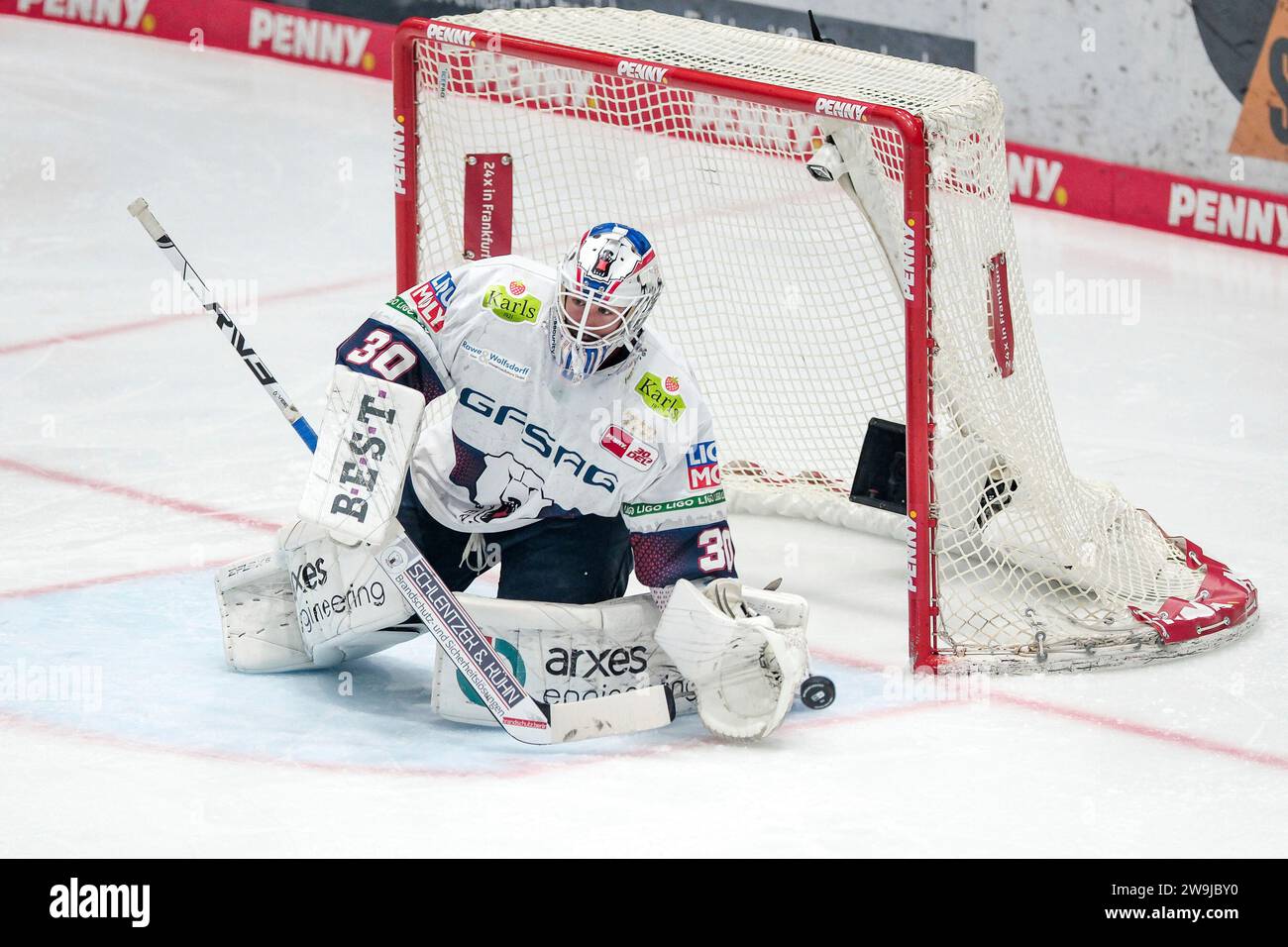 Frankfurt, Deutschland. 28th Dec, 2023. Jake Hildebrand (Eisbaeren ...