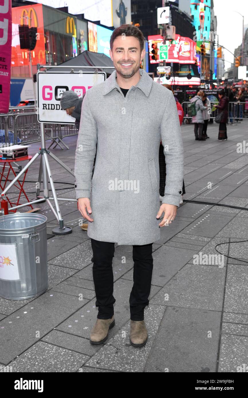 New York, USA. 28th Dec, 2023. Jonathan Bennett hosts the 17th Annual ...