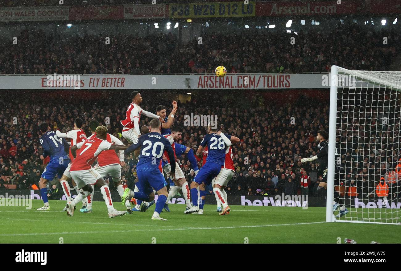 London, UK. 28th Dec, 2023. Konstantinos Mavropanos (WHU) heads the ...