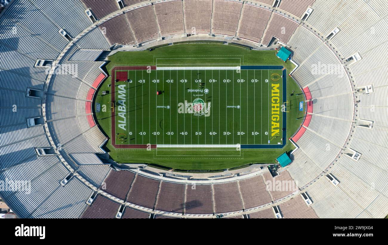 Michigan wolverines rose bowl hi-res stock photography and images - Alamy