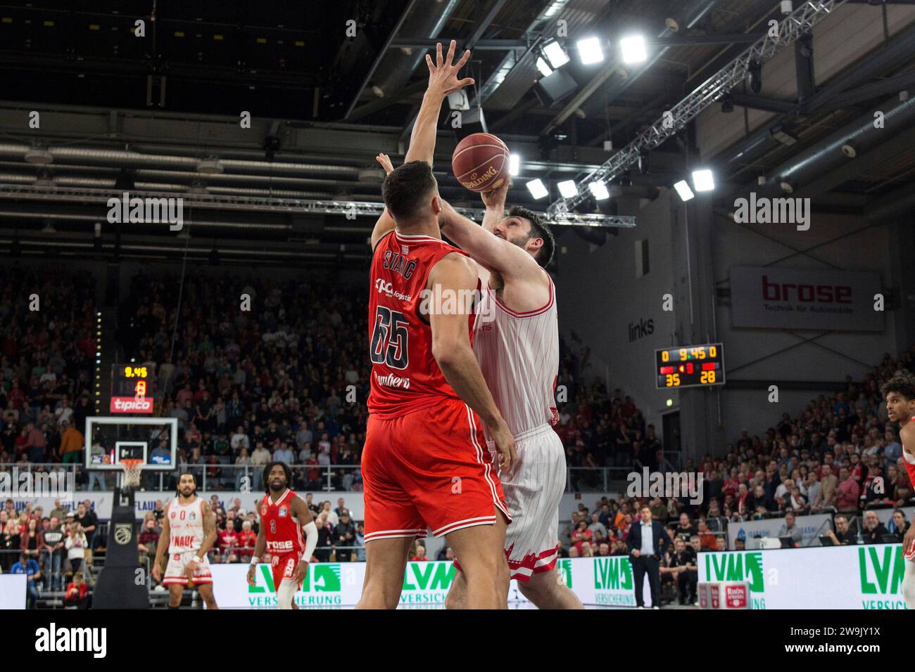 Bamberg, Deutschland. 27th Dec, 2023. Bamberg, Deutschland 27. Dezember ...