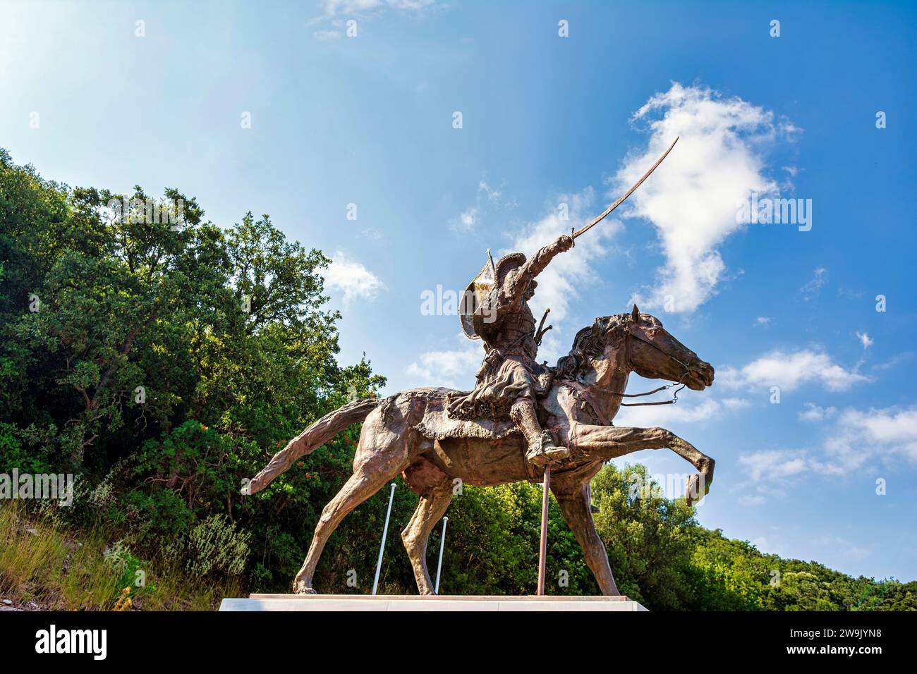 Impressive and imposing statue of Theodoros Kolokotronis in Ramovouni ...