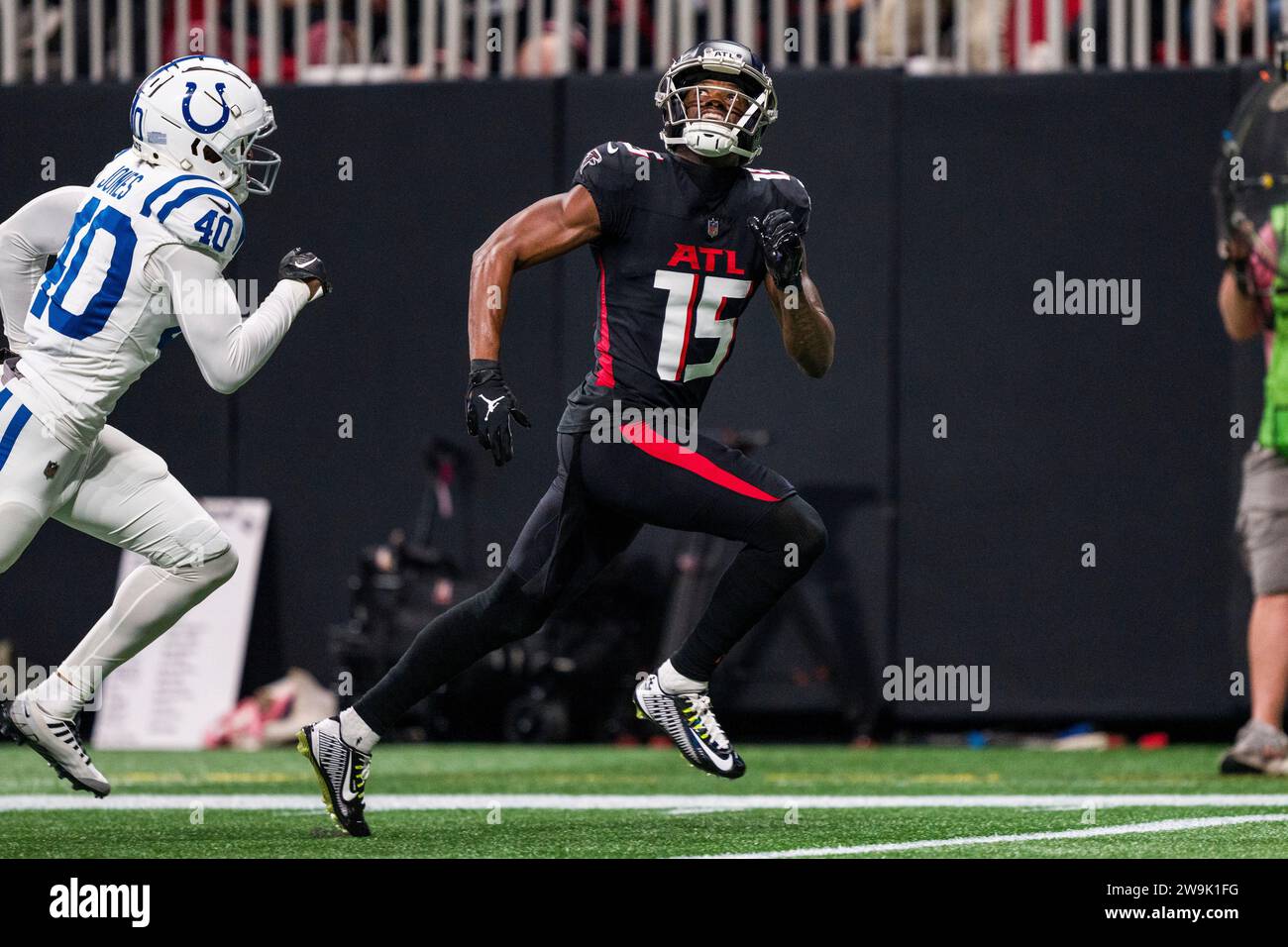 Atlanta Falcons wide receiver Van Jefferson (15) works during the ...