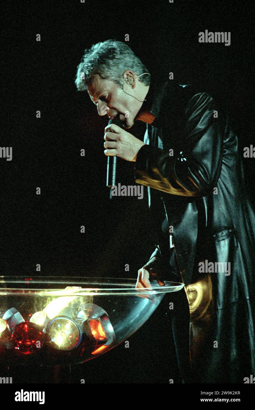 Claudio baglioni immagini 2000 hi-res stock photography and images - Alamy