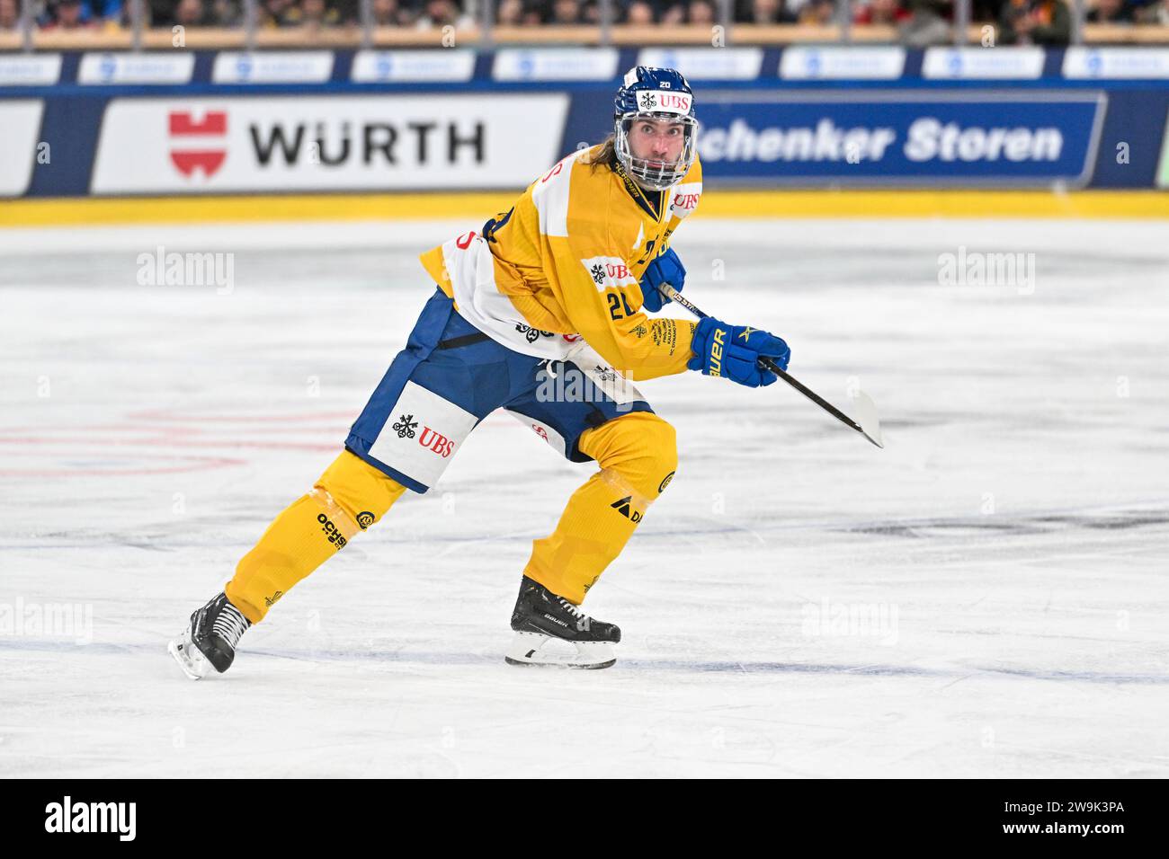 Davos, Eisstadion Davos, Spengler Cup: Team, Canada. 28th Dec, 2023. HC ...