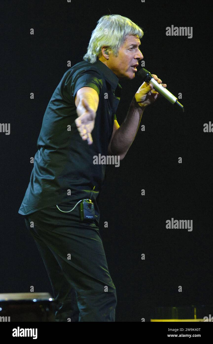 Claudio baglioni images 2006 hi-res stock photography and images - Alamy